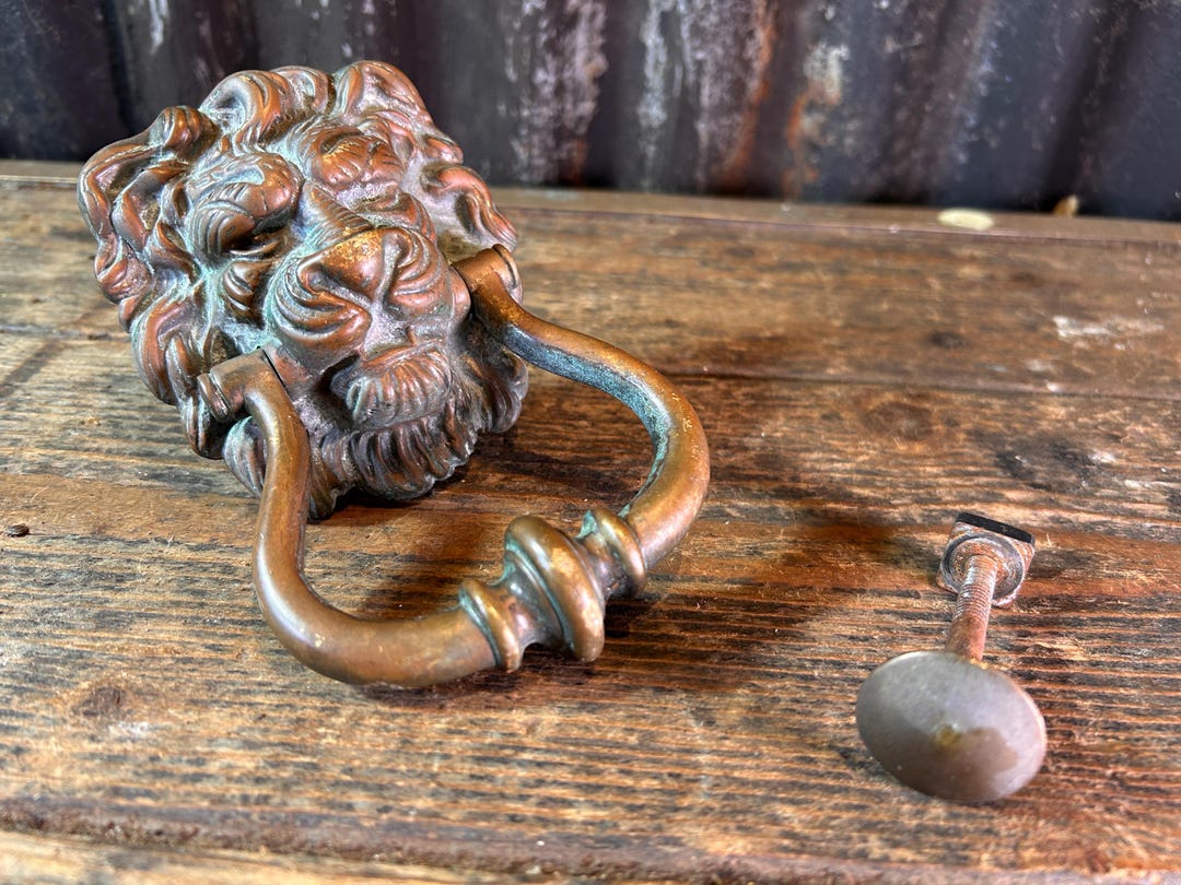 Stunning Victorian Lions Head / ANTIQUE DOOR KNOCKER / Large Solid ...