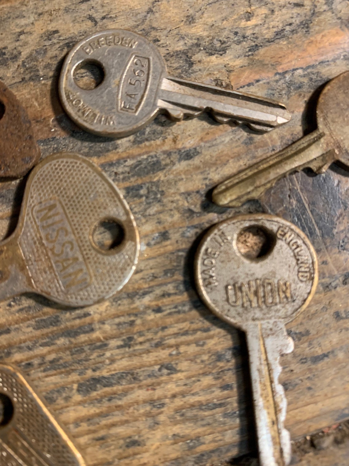 Vintage Bundle 50+ / AUTO KEYS / Old Car Keys Rusty Keys Automobile ...