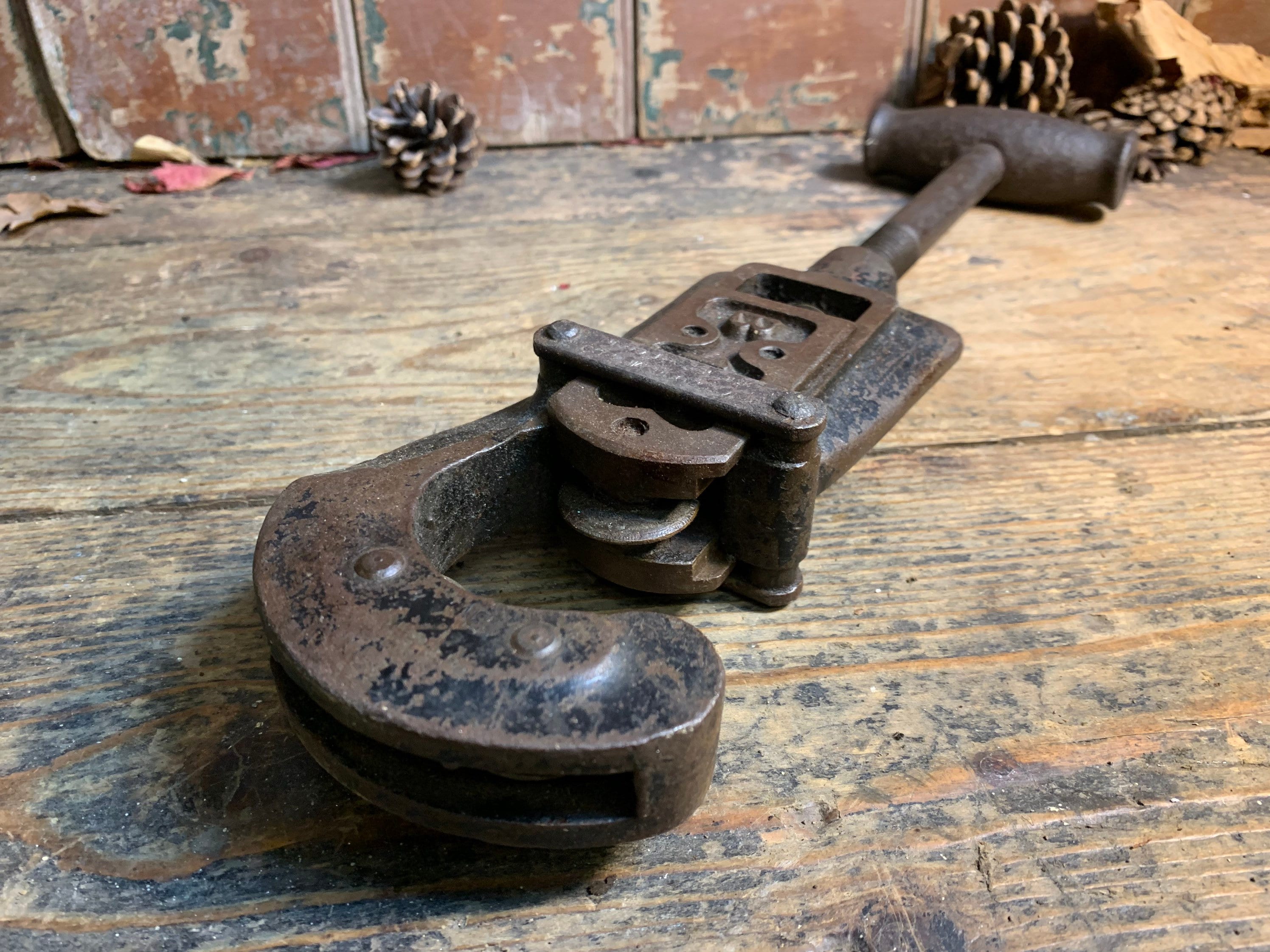 Vintage pipe cutter store