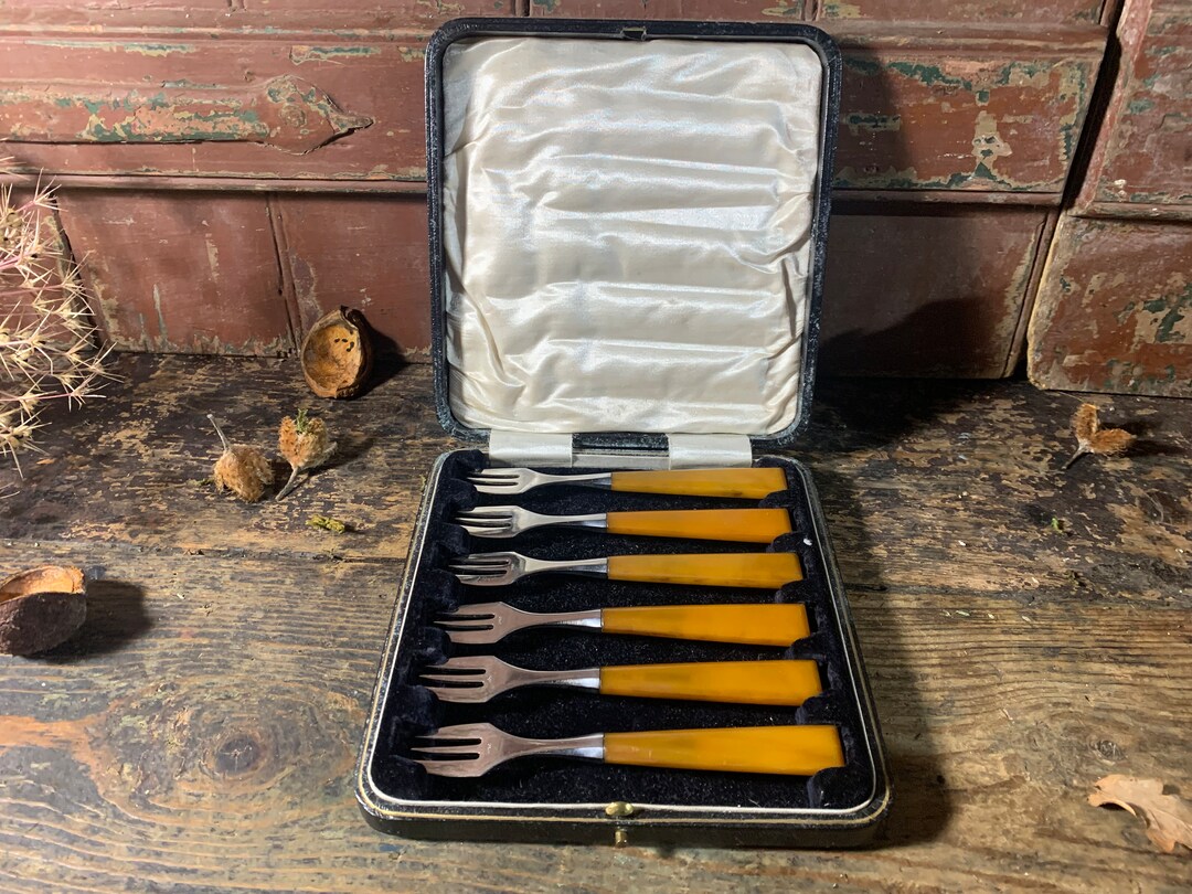 Art Deco Pastry Forks / INOX DESSERT FORKS / Vintage Flatware Antique ...