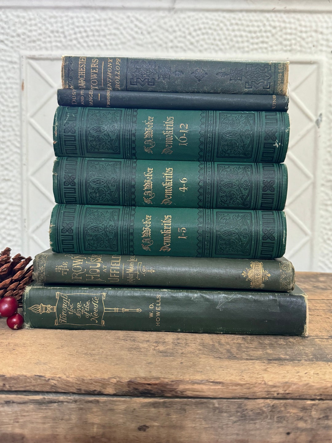 Antique Green Books , Library Decor, Book Collection, Holiday Decor ...