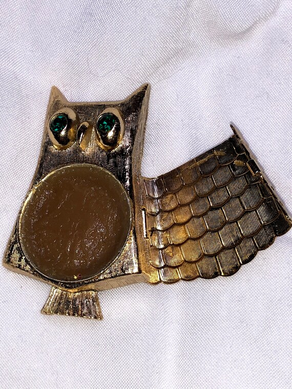 Vintage Avon Perfume Solid Gold Tone Owl Pin with Tra… - Gem