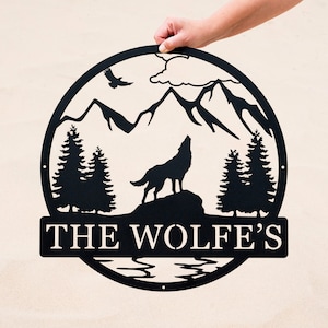 Personalized Wolf Howling Metal Ranch Sign | Custom Wolf Name Sign ...