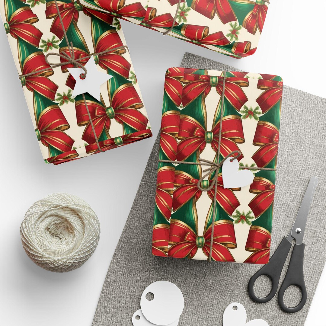 Christmas Wrapping Paper Bows and Holly With Red Bows & Holly Clusters ...