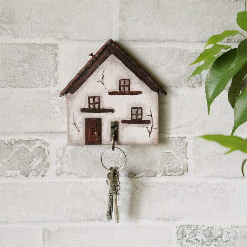Wooden House Key Holder, Key Hanger for Wall - Etsy