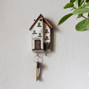 Wooden House, Key Rack, Houses for Keys Key, Key Holder for Wall - Etsy