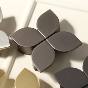 Flower Half Cabinet Pulls Four Clover Drawer Handles Cupboard Kitchen ...