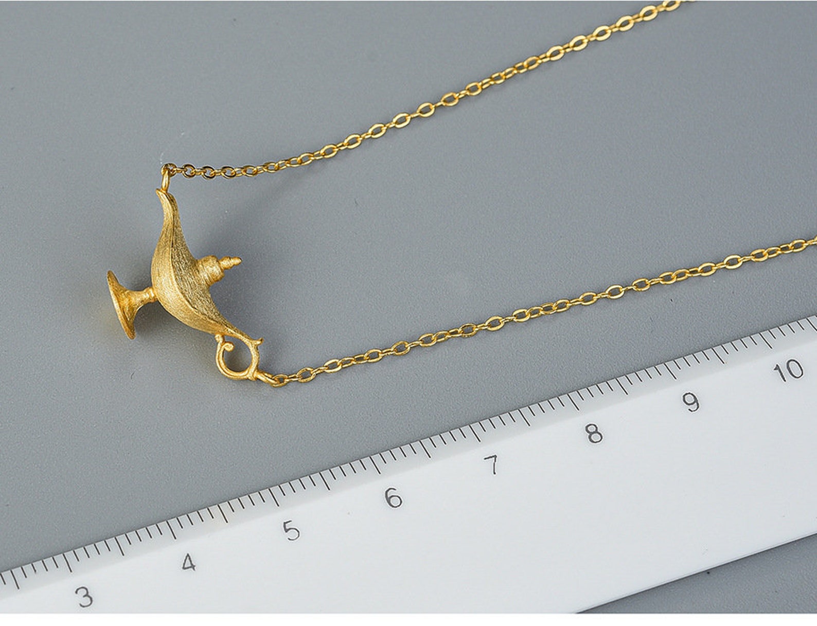 GOLD / SILVER Aladdin's Magic Lamp Pendant Necklace - Etsy