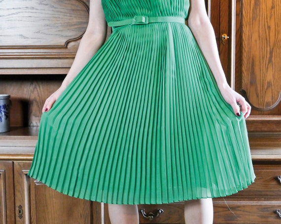 Vintage 60s Green Pleated Dress Midi with Belt Grass … - Gem
