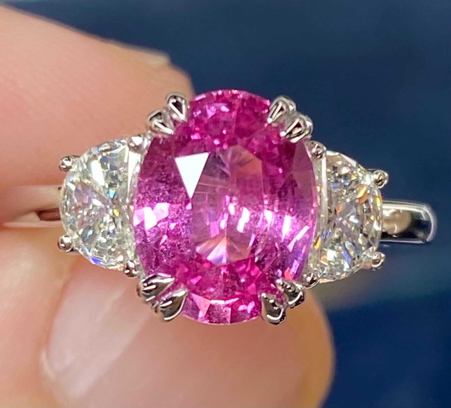 Gorgeous 4 Ctw Vivid Pink Ceylon Sapphire & VVS Diamond Platinum Ring ...