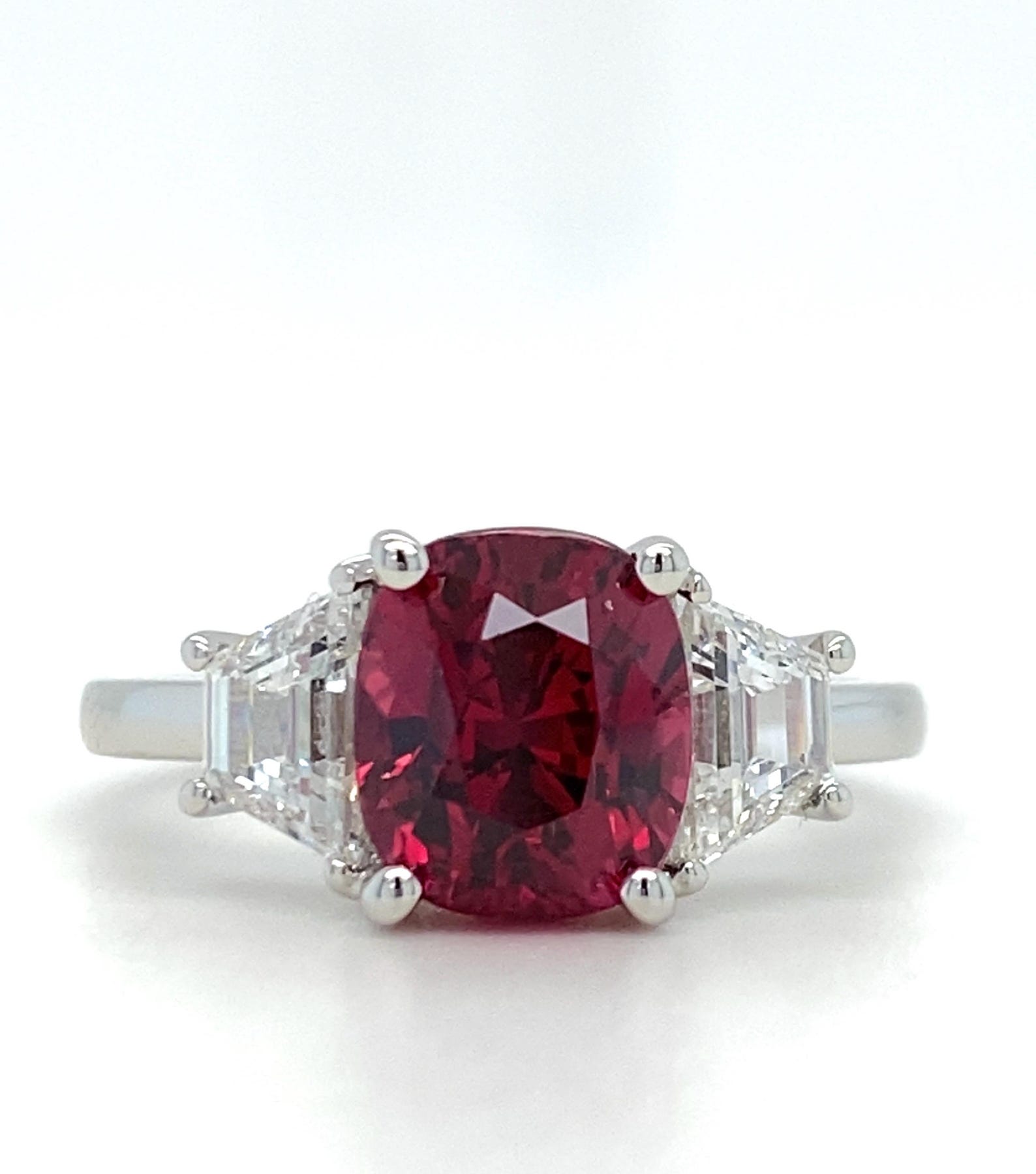Exceptional GRS 4 Ctw Pigeon Blood Red Ruby & D VS Natural Diamond ...