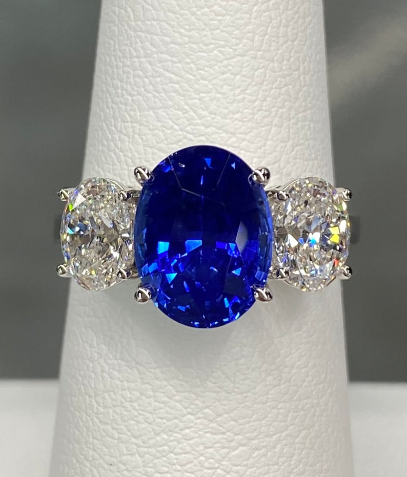 Exceptional 5.7 Ctw Peacock Blue Ceylon Sapphire & E VS Diamond ...