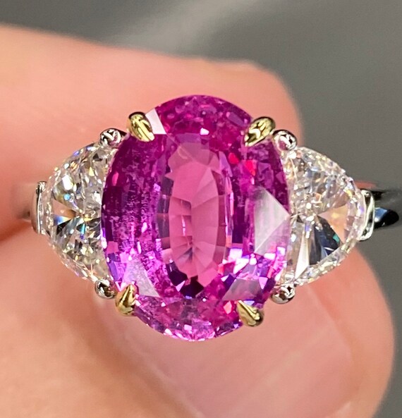Anillo De Diamantes De Color Rosa Fuerte