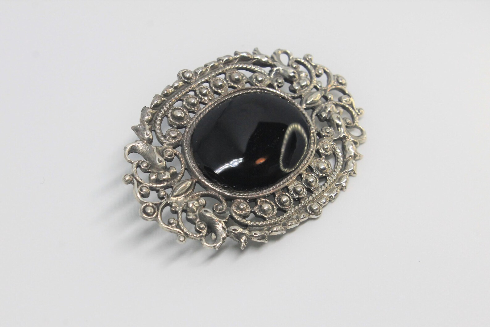 Victorian Oval Onyx Silver Brooch - Etsy