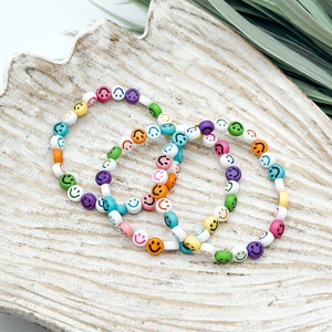 Happy Smiley Bracelet | Share a Smile Bracelet | Round Smiley Face Bead ...