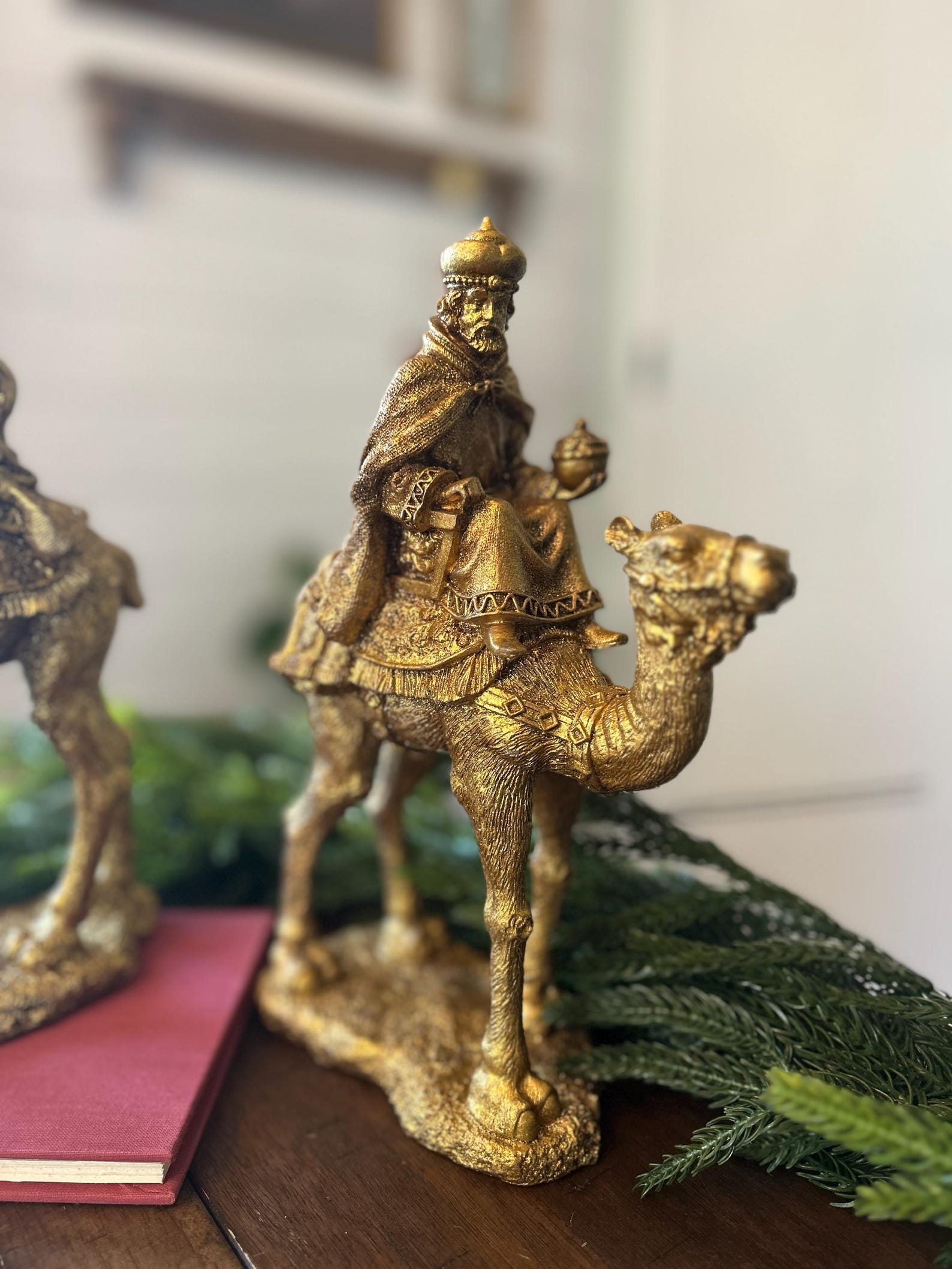 Resin Wise Men Table Sculpture Set, Nativity Scene - Etsy