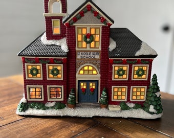 St Nicholas Square Grandmas House Lighted Christmas Village House READ ...