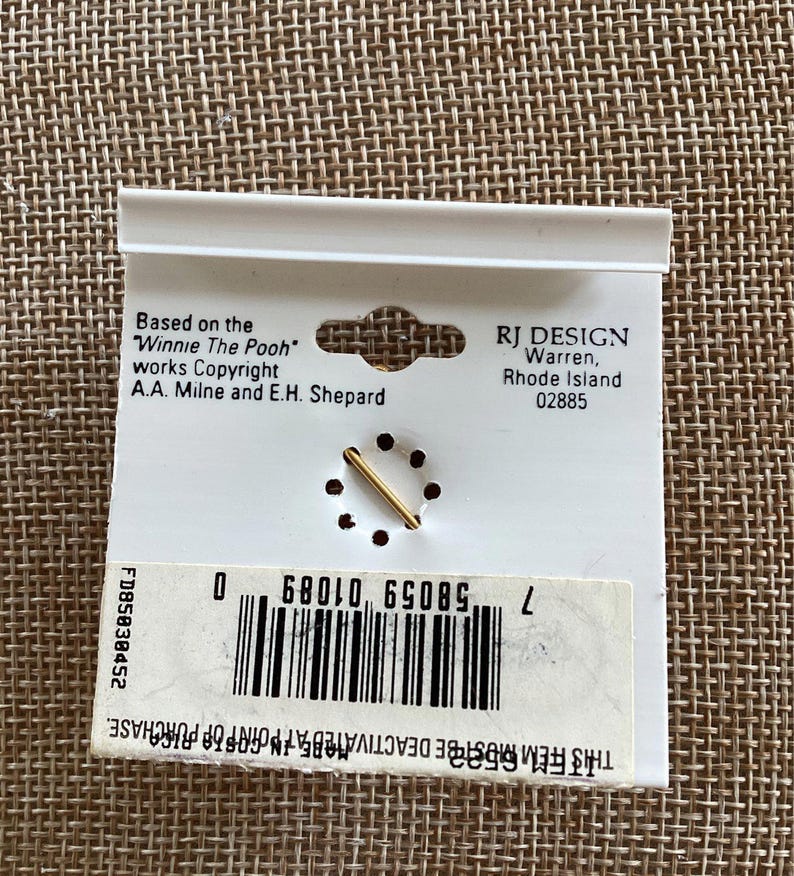 Winnie the Pooh & Tigger RJ Design Vintage Pin Brand New - Etsy