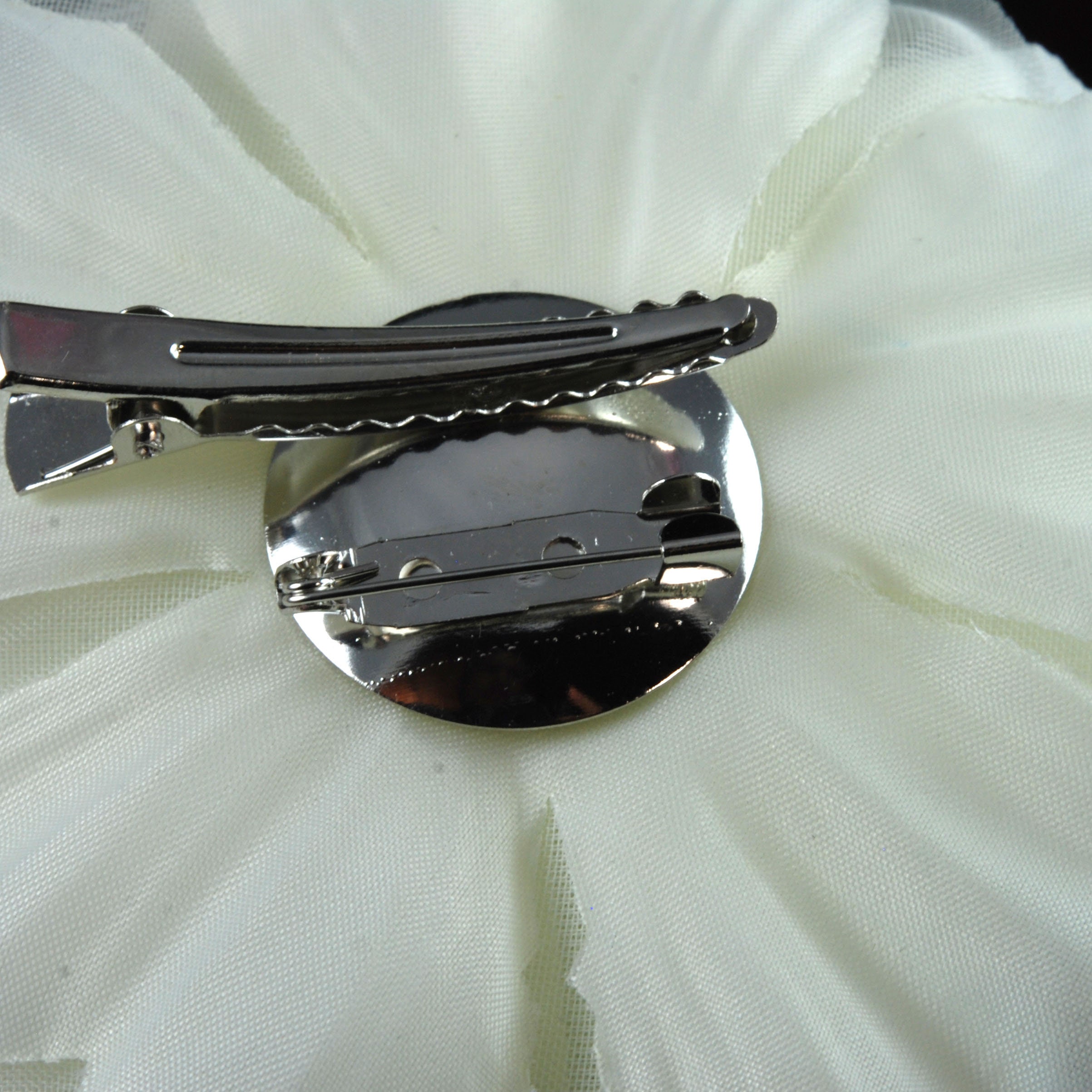 Light Cream Silk Flower With Center Pearls - Etsy