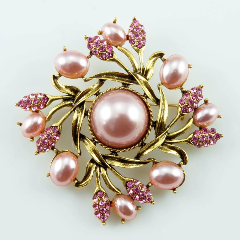 Pearl Brooch - Etsy