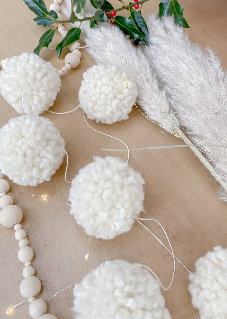 Cream Pompom Garland / Pompom String | Etsy