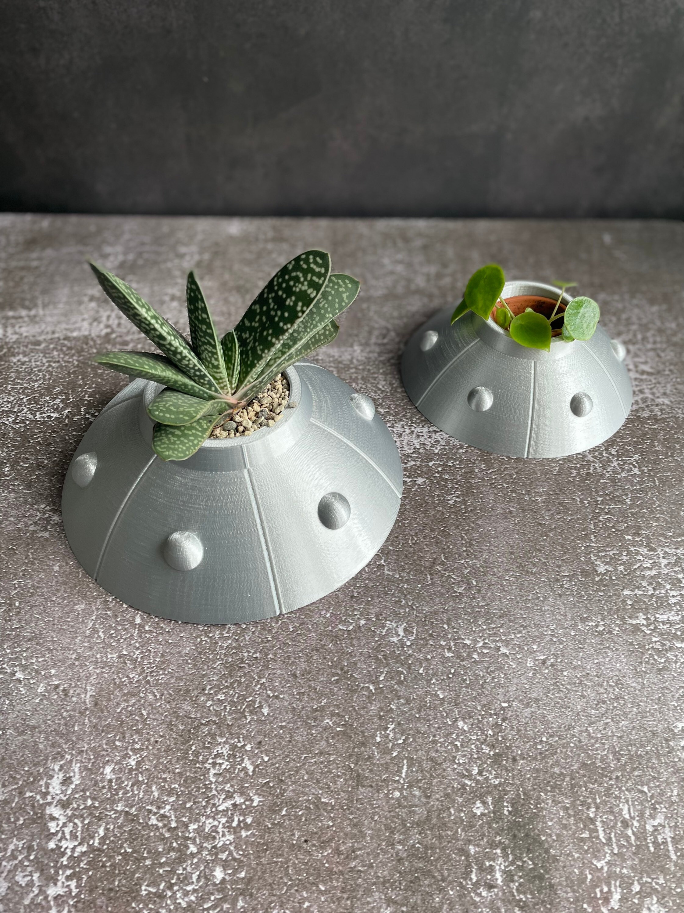 UFO Planter Flying Saucer Pot Cute Alien Spaceship Planter - Etsy