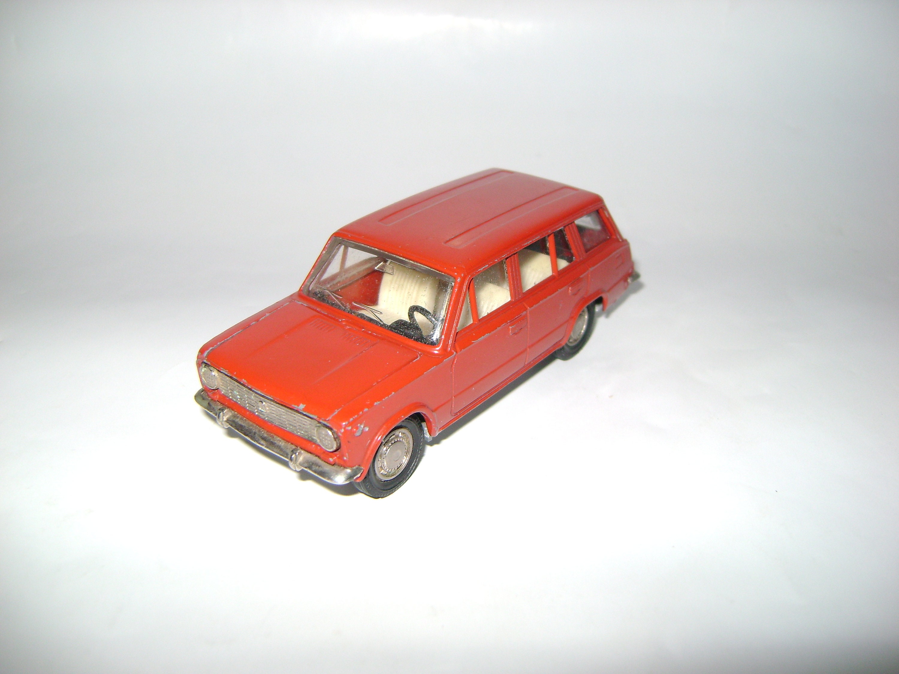 Collectible Scale Model VAZ-2102 Lada Universal Fiat 124 | Etsy