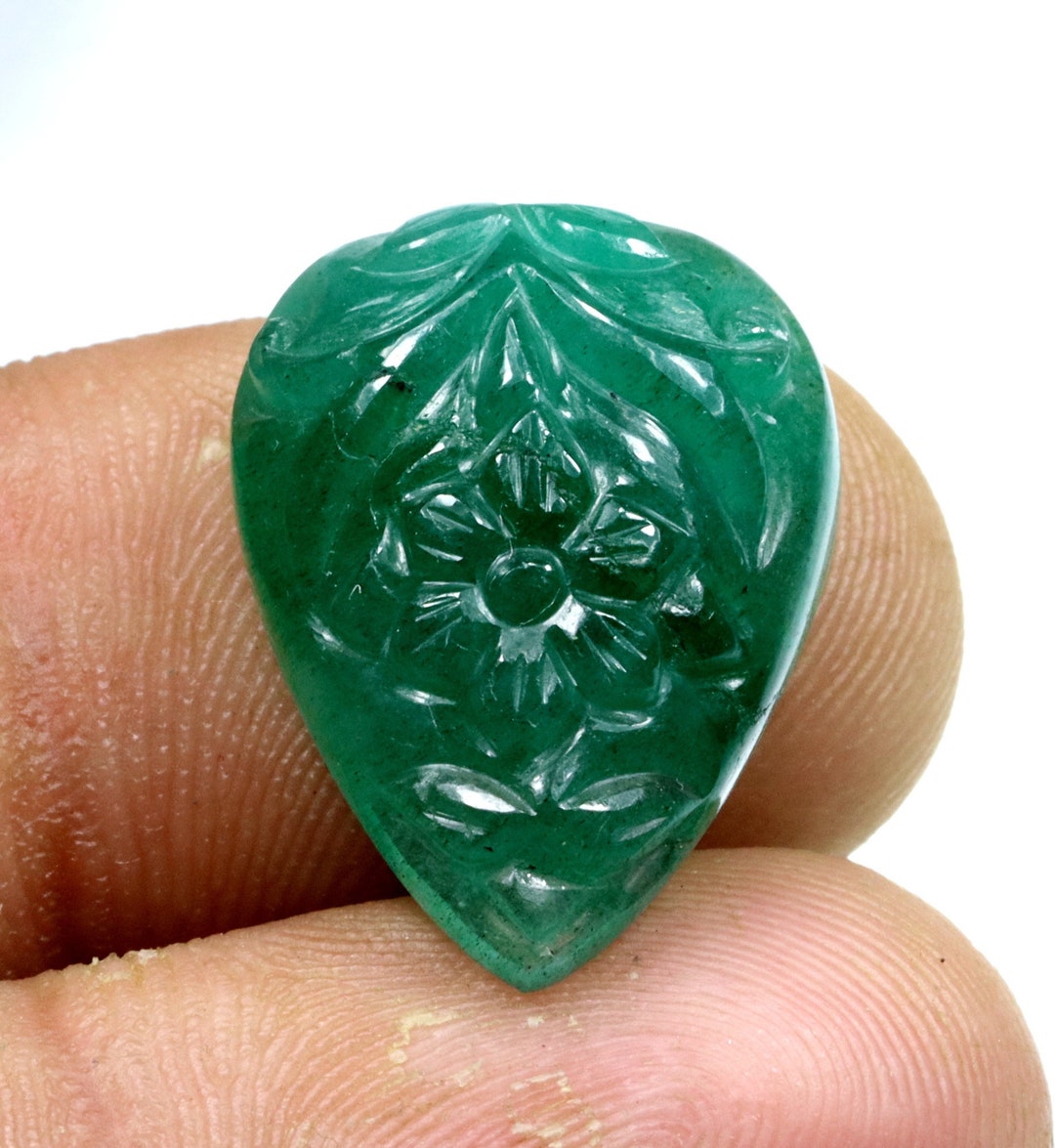 Carved Green Beryl Emerald Gemstone, Pear Pendant (20x16 MM, 17.50 CT ...