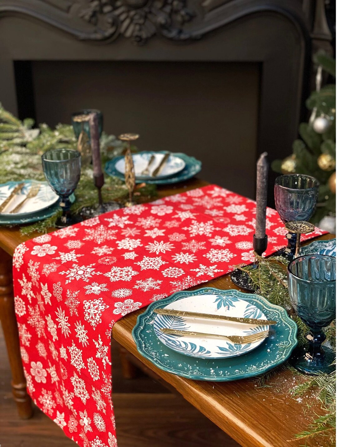 Cotton Table Runner Red With White Snowflakes Waterproof Table Cover ...