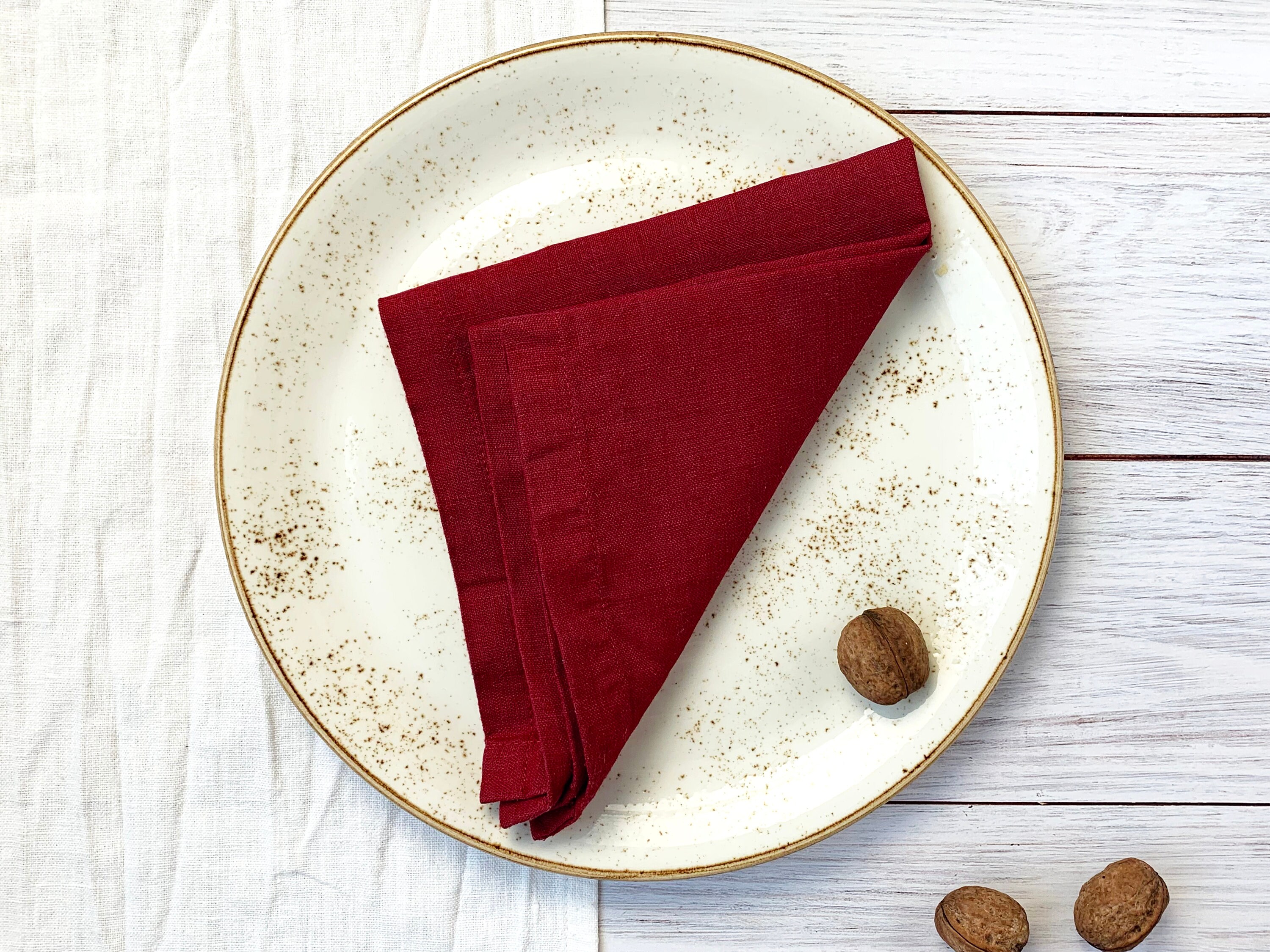Set of 4 red wine linen napkins Wedding Dinner cocktail Dark - Etsy.de