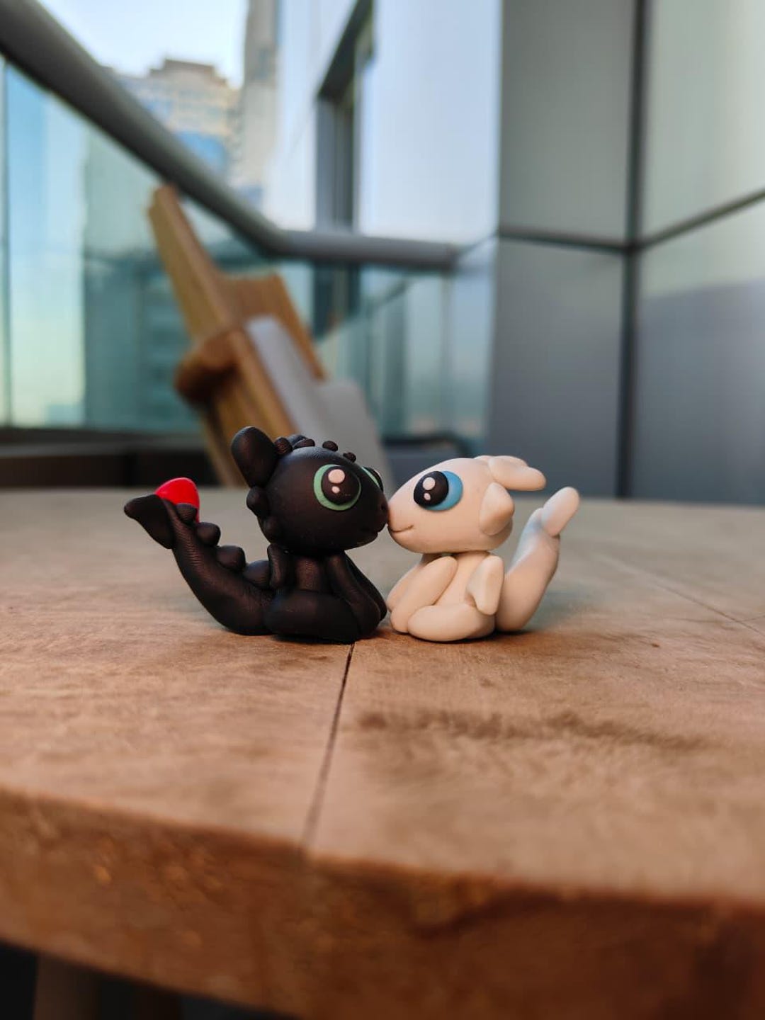 Toothless, Night Fury and Light Fury Desk Buddies/ Wedding Cake Toppers ...