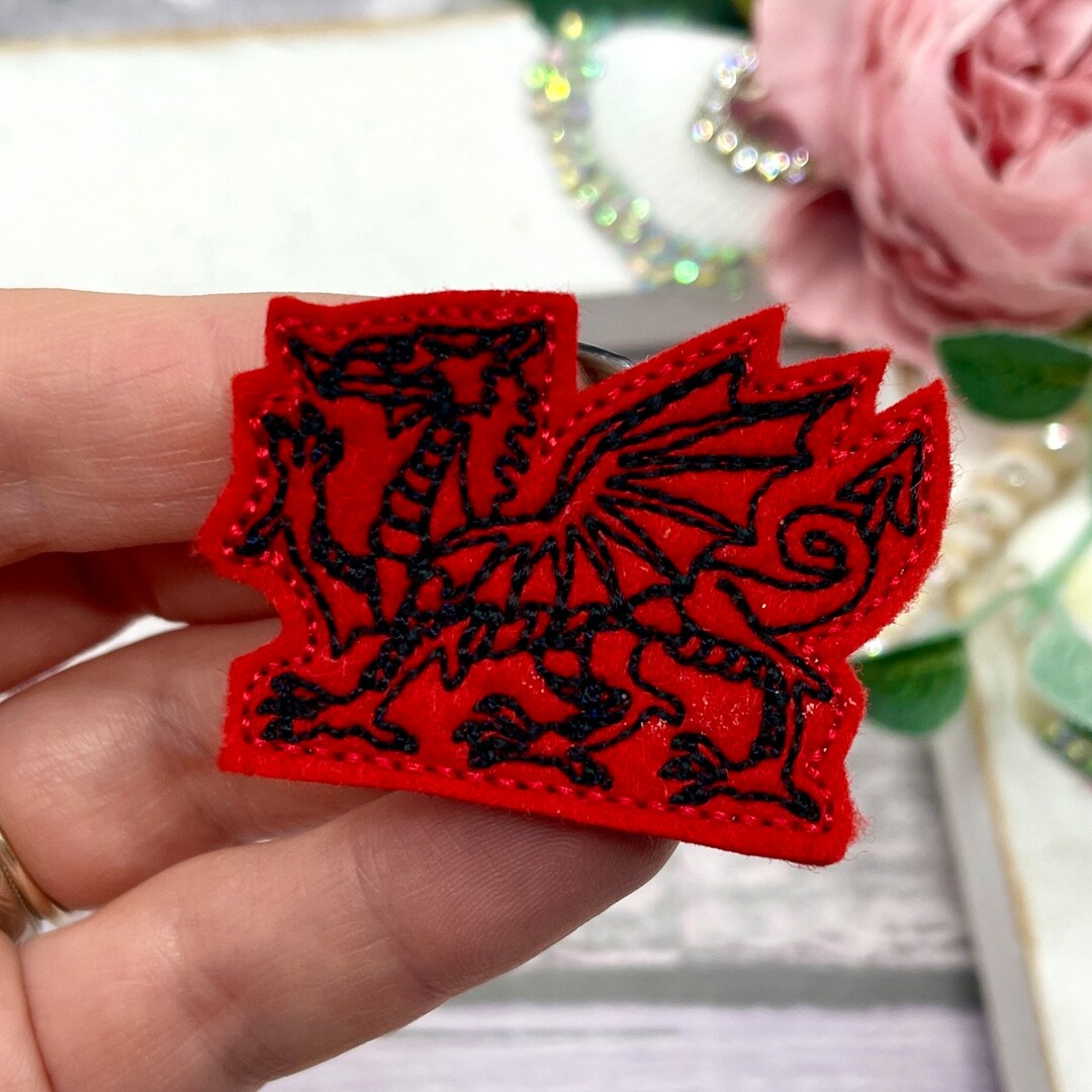 ITH Welsh Dragon Feltie, Digital Designs, Feltie Designs, Digital ...