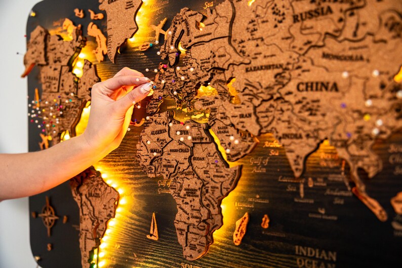 LED Cork World Map – Wooden Travel Pin Board, Home Decor - Etsy