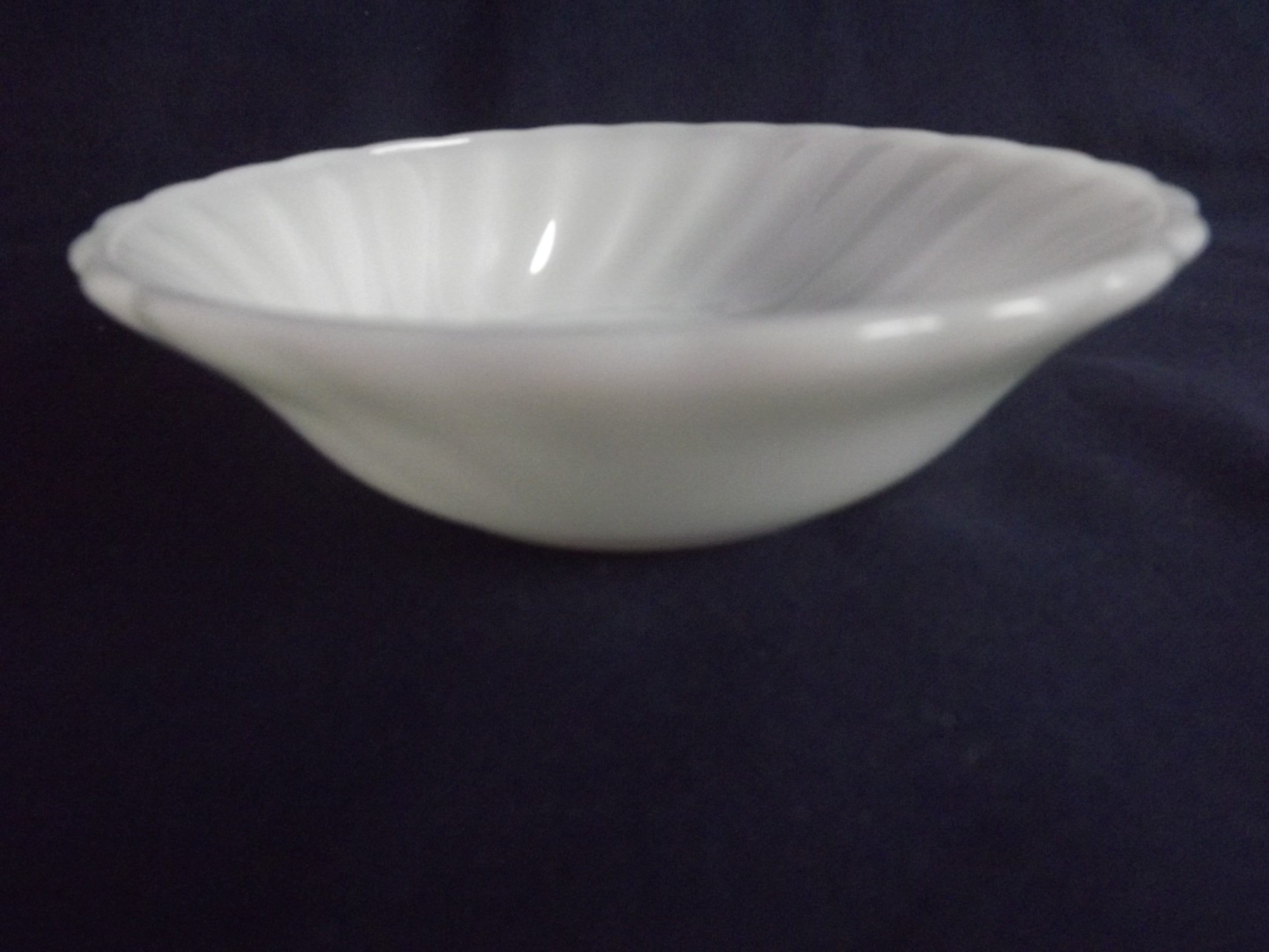 Anchor Hocking Oven Proof Dinnerware White Milk Glass Bowl Scallop ...
