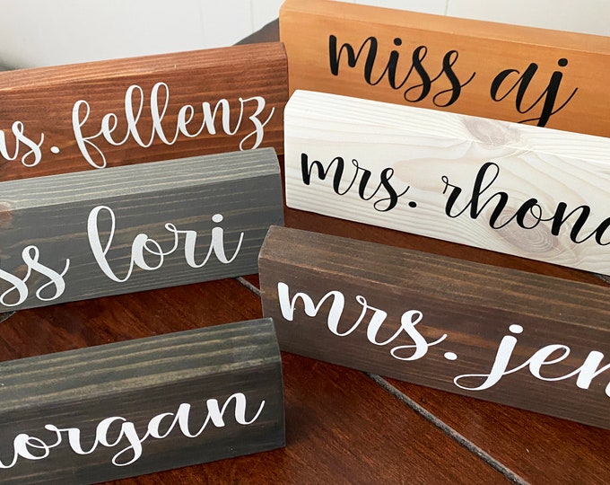 Custom Wood Desk Sign, Teacher Desk Sign - Teacher Gift - Personalized ...