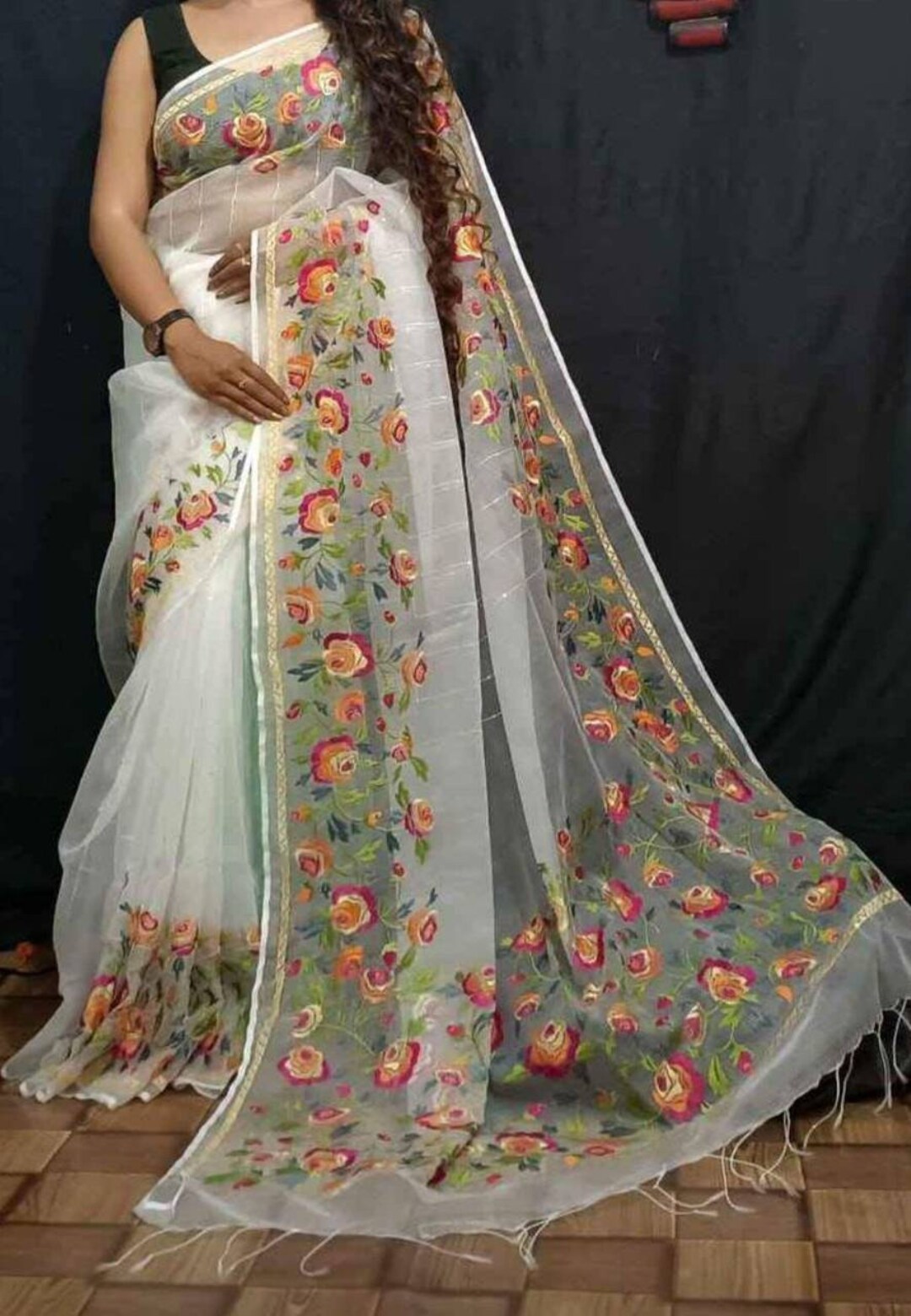 Bengal Handloom Muslin Saree in White Color With Sequence Weaving ...