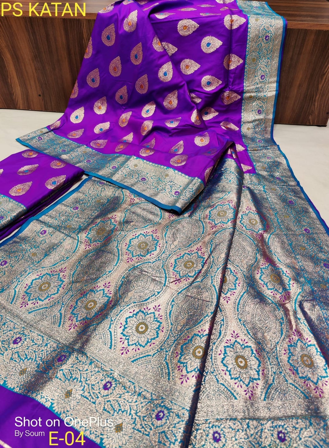 Beautifuly Designed Alloverbody Minakari Floral Design Zari Woven Semi ...