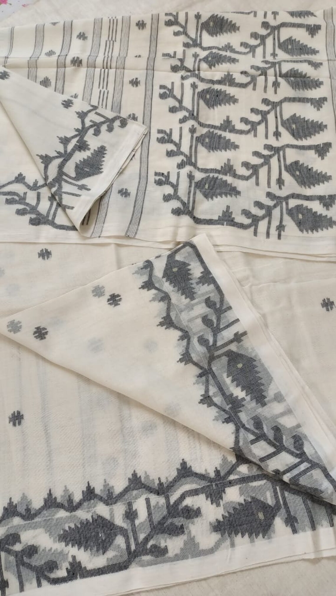 Bengal Handloom Pure Cotton Soft Jamdani in White With Black Motifs ...