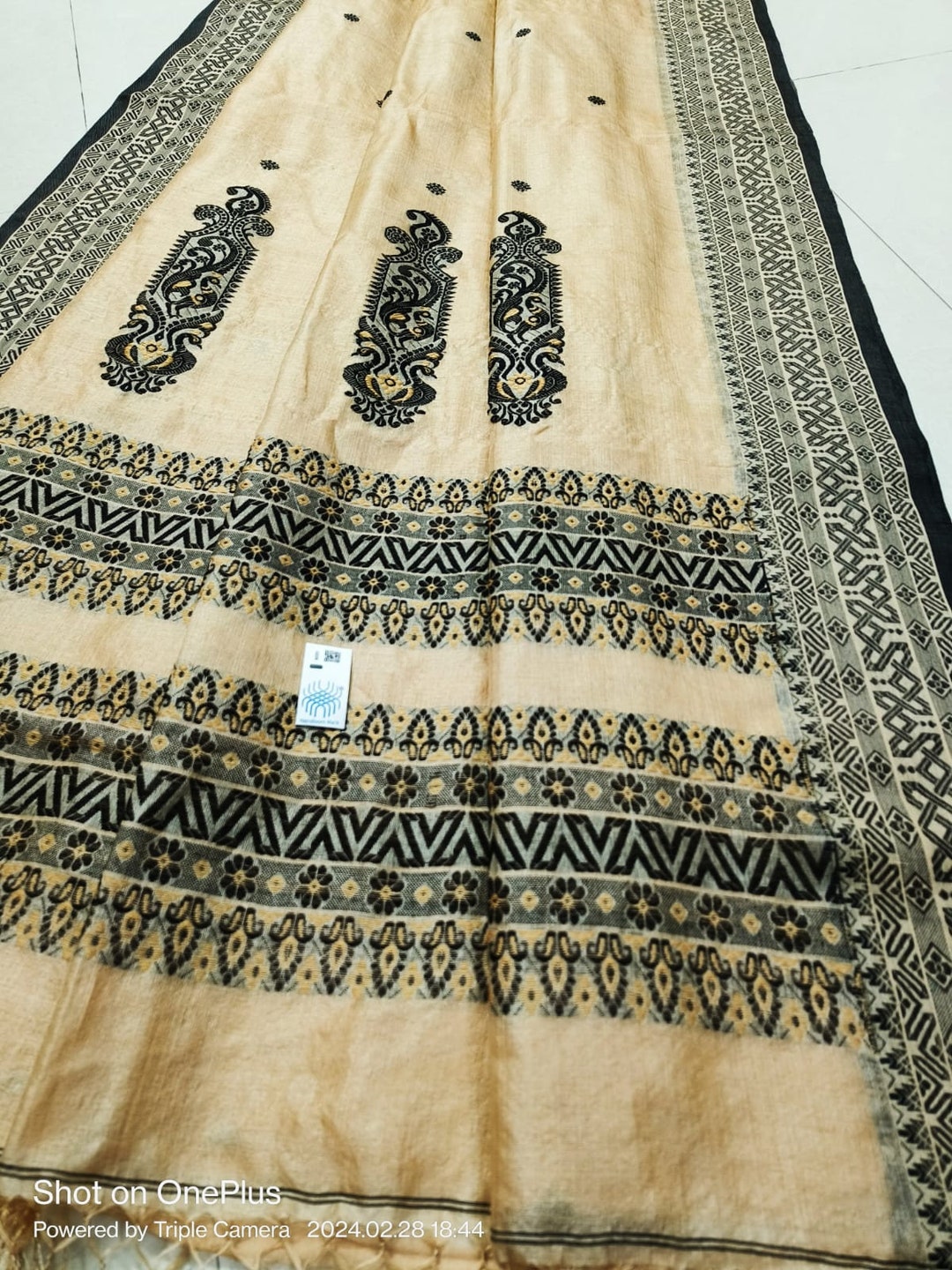 Bengal Handloom Saree Gachhi Tussur by Tussur Jamdani Saree With Black ...