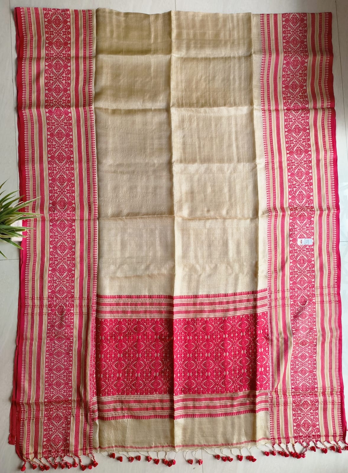 Jamdani Saree in Pure Gachhi Tussurred Border off White Saree ...