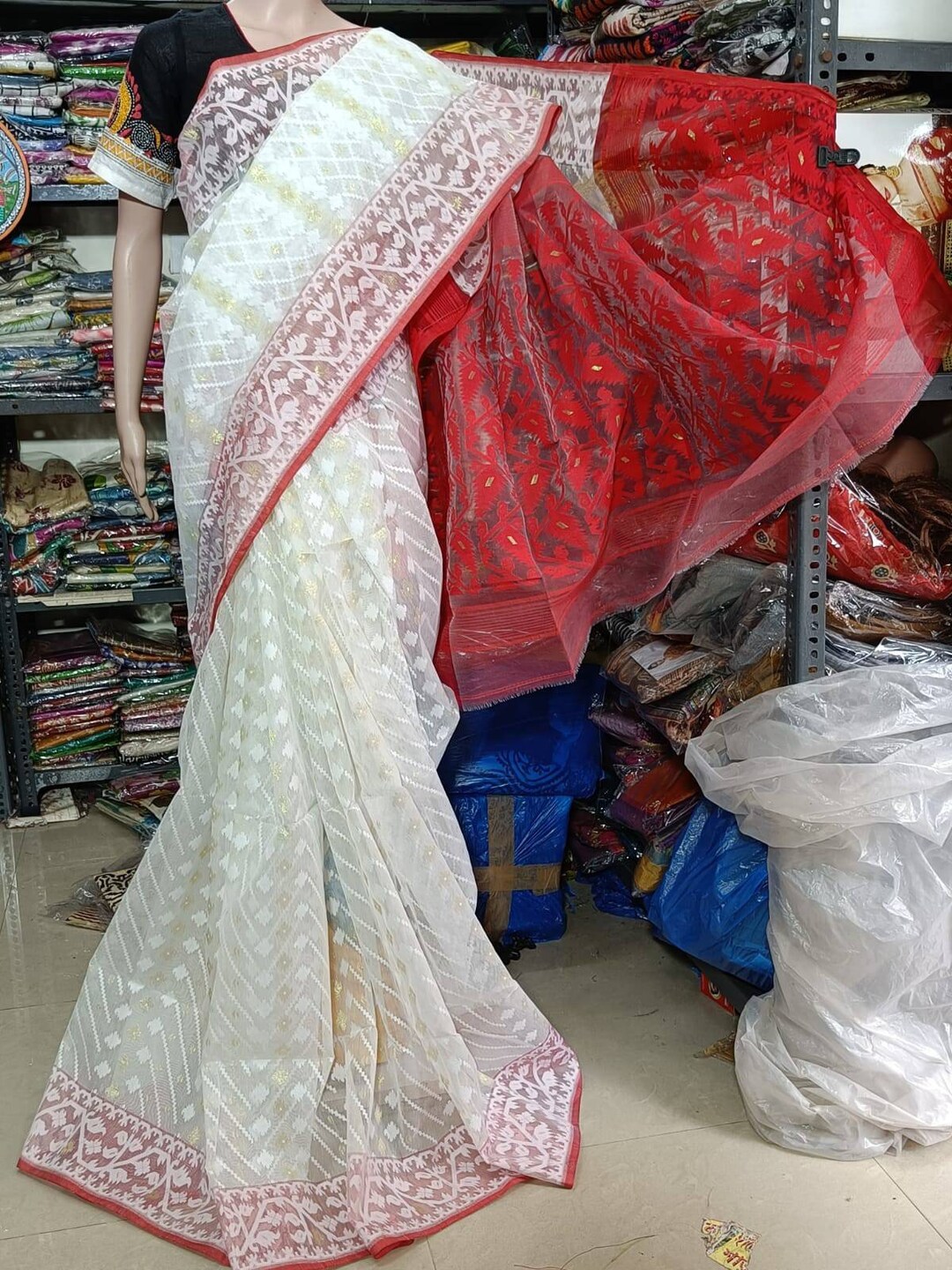 Handwoven Dhakai Jamdani Saree Traditional Red Border White Soft Dhakai ...