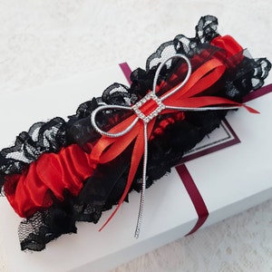 Black and Red Wedding Garter Set, Black Lace Bridal Garter Set, Garter ...