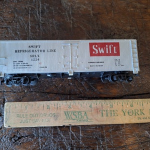 Vintage Tyco Swift Refrigerator Reefer Car 40 Foot 329A for HO Scale ...