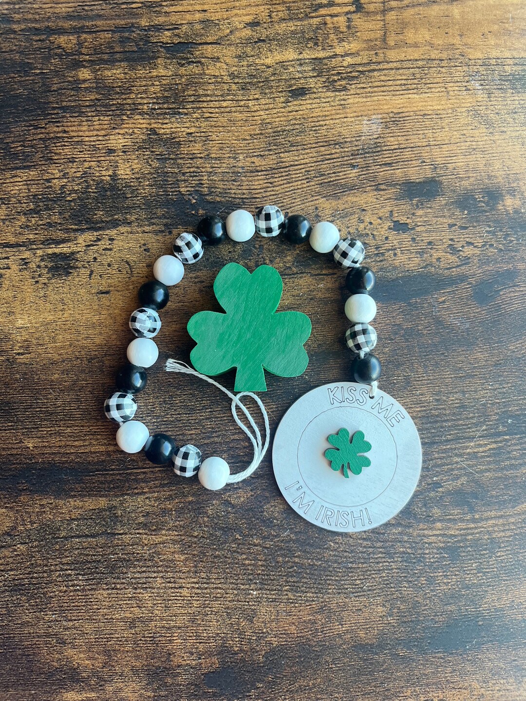 St. Patricks Irish bead garland decor for shelf or tier tray, makes ...