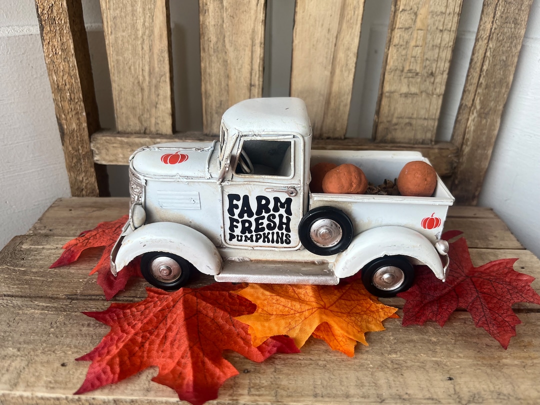 Charming Country Farm Truck With Pumpkins for Fall Farmhouse Shelf ...