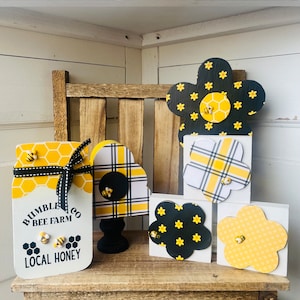 Bee Plaid & Flower Decor, Tray or Shelf Size • Perfect Gift for a ...