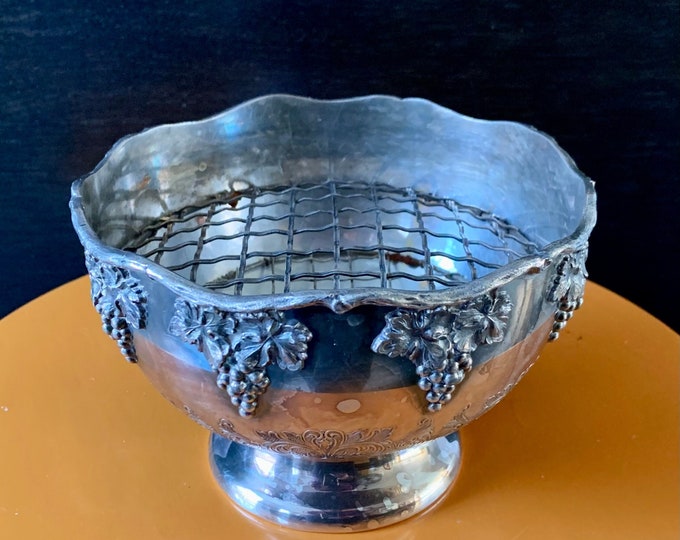Beautiful Old English Reproduction Silver Plated Flower Frog Vase Bowl, Grapes and Leaves Detail ...