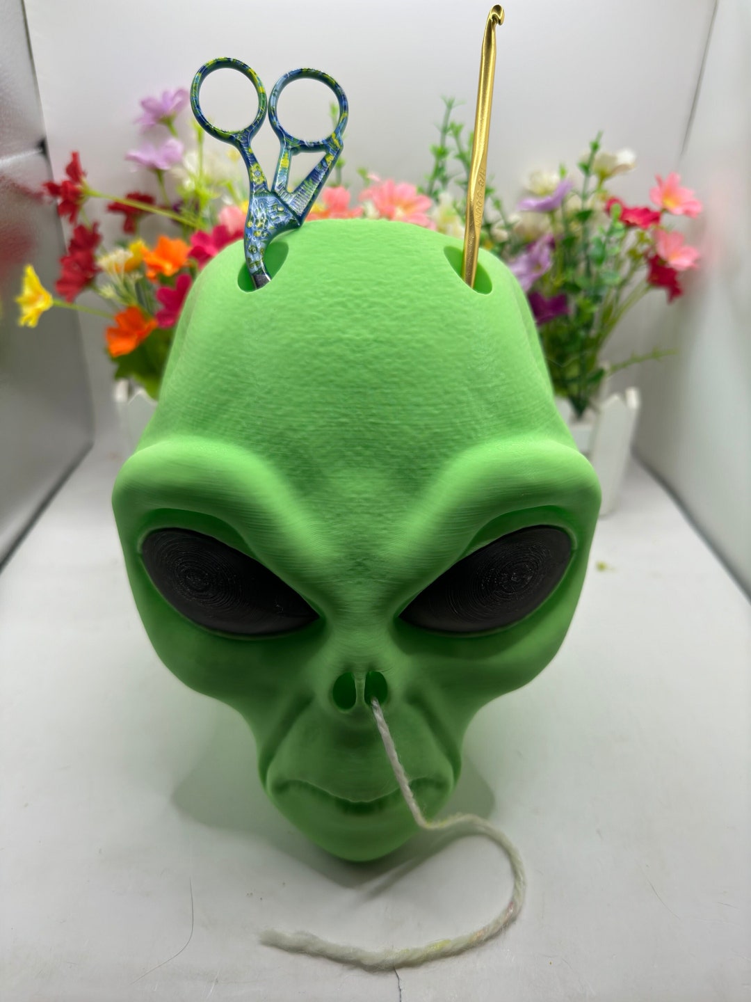 Alien Yarn Bowl With Tool Holes | 3D Printed | Alien Head Yarn Bowl ...
