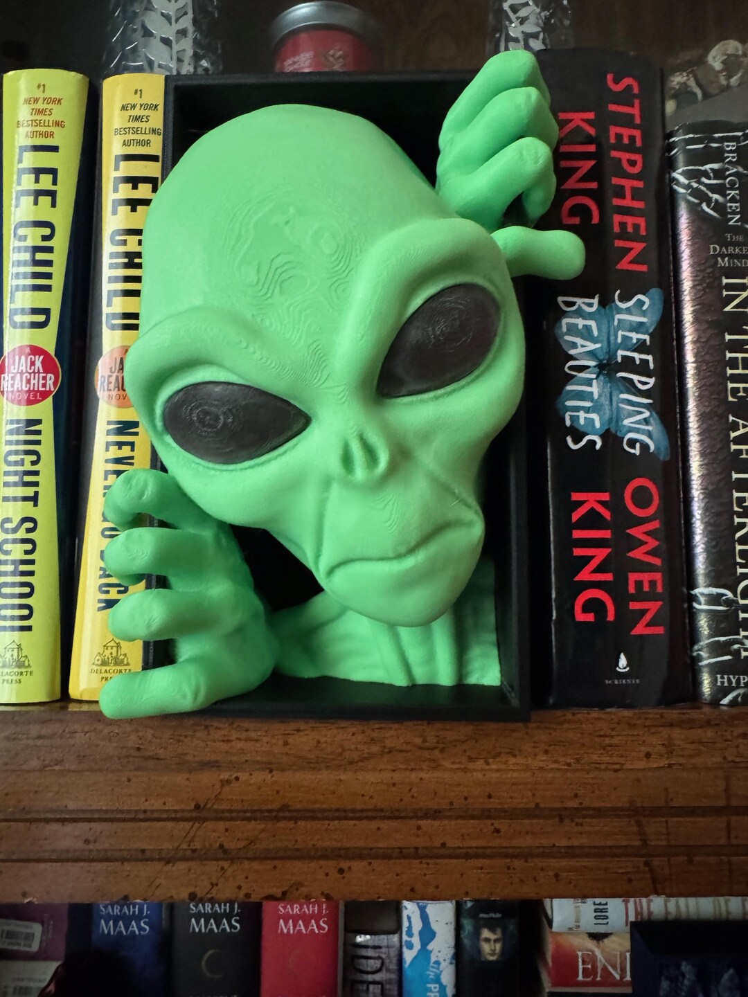 Alien Booknook - Large Book Nook | 3D Printed | Book Shelf Decor - Book ...