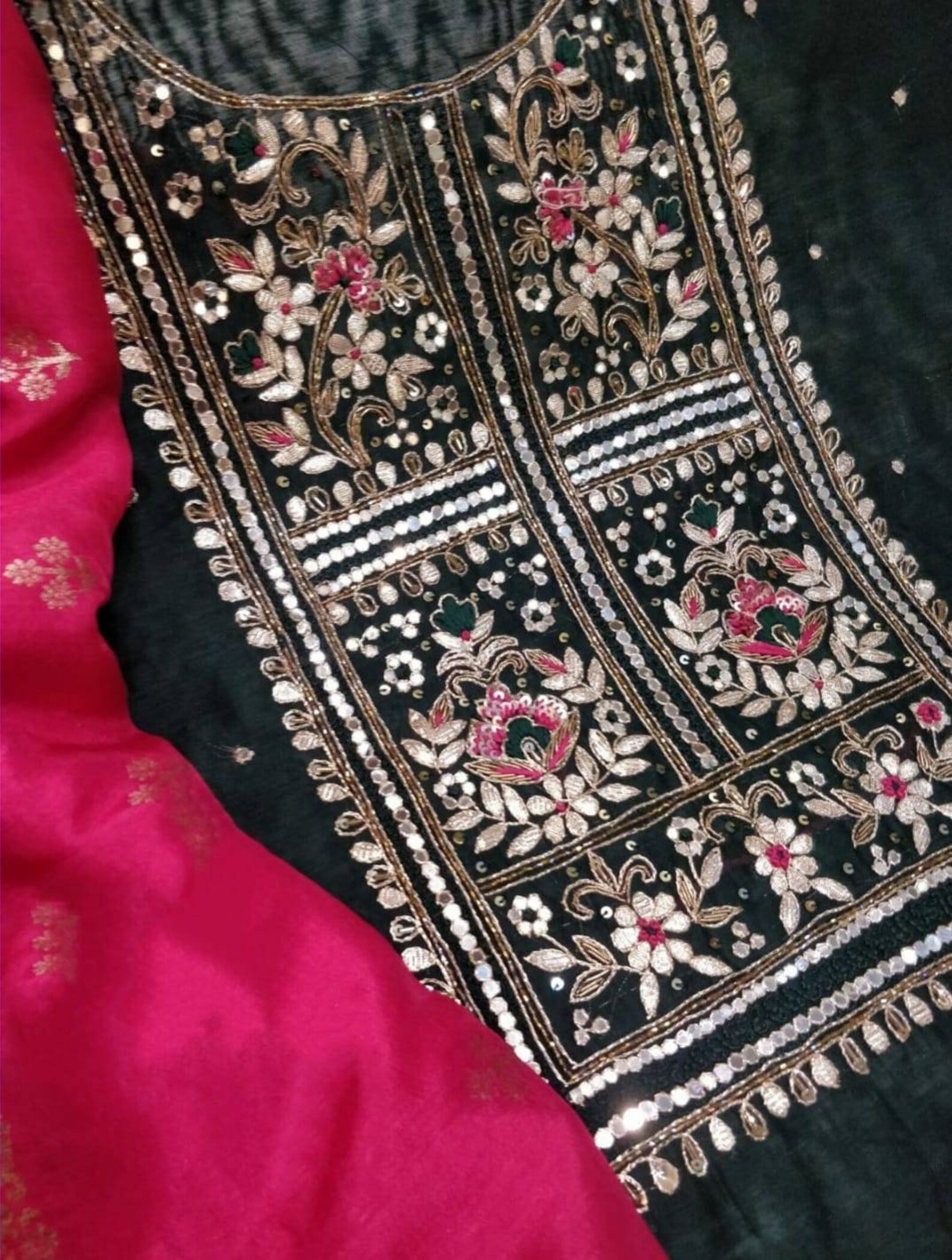ATHARVA Hand Embroidery Salwar Kameez/embroidery Neck Bottle Green/pink ...